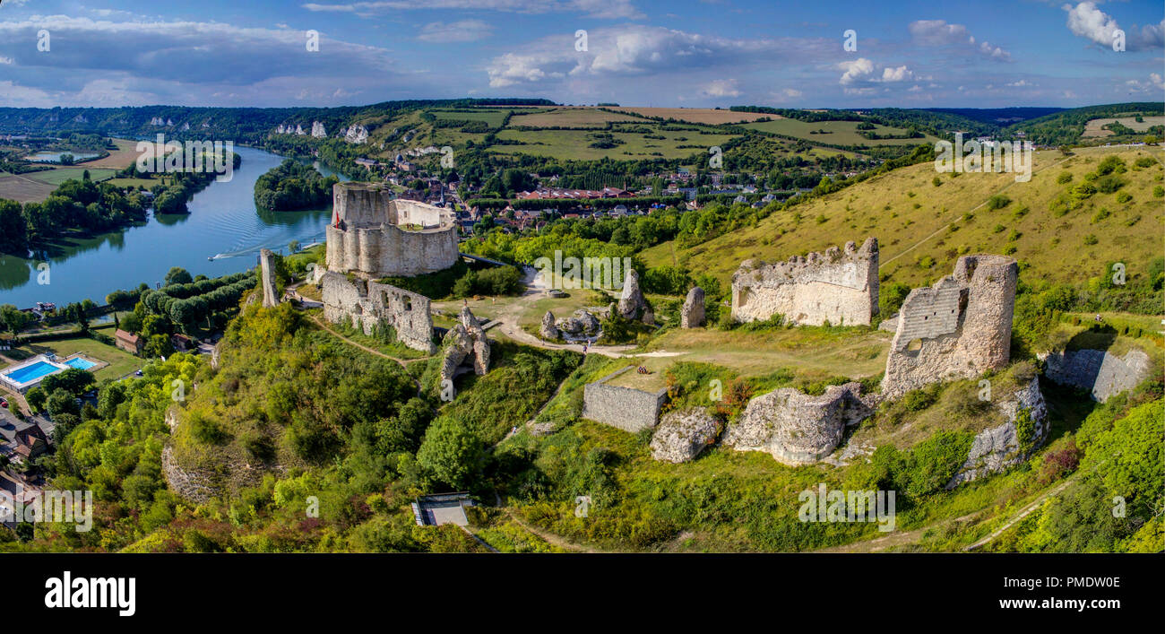 The chateau gaillard overlooking the valley of river seine hi-res stock photography and images ...