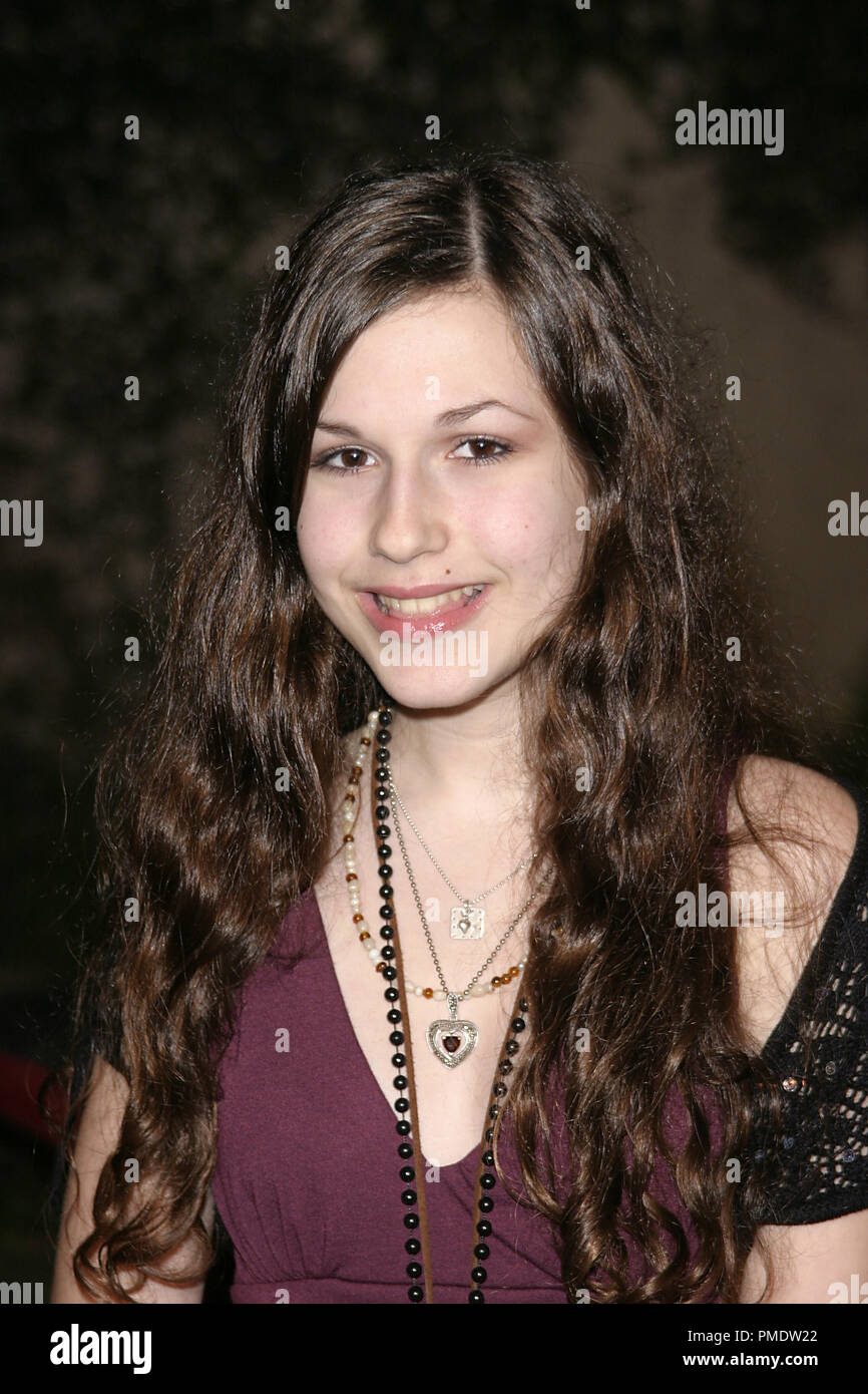 Erin sanders hi-res stock photography and images - Alamy