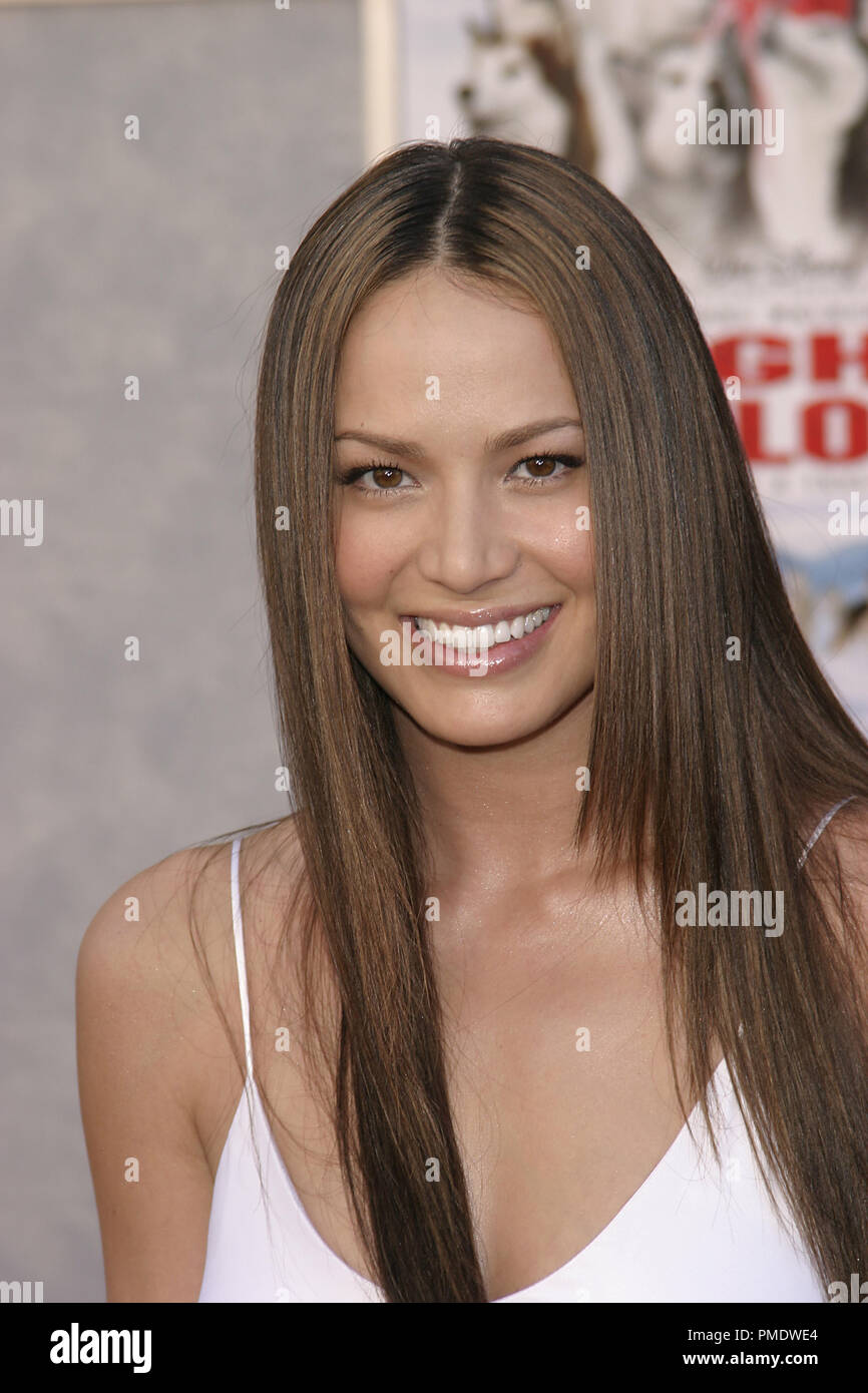 "Eight Below" (Premiere) Moon Bloodgood 02-12-2006 / El Capitan Theater ...