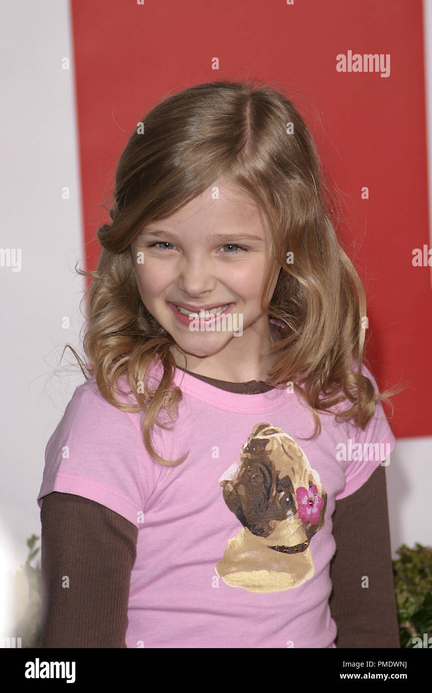 "The Shaggy Dog" (Premiere) Chloe Moretz 03-07-2006 / El Capitan ...