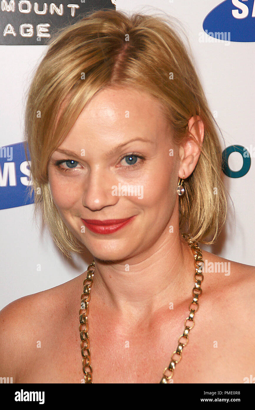"Into the Wild" (Premiere) Samantha Mathis 9-18-2007 / DGA Theater ...