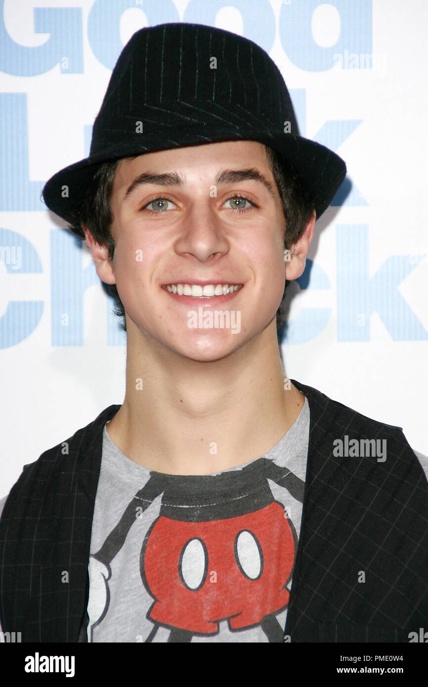 "Good Luck Chuck" (Premiere) David Henrie 9-19-2007 / Mann National ...