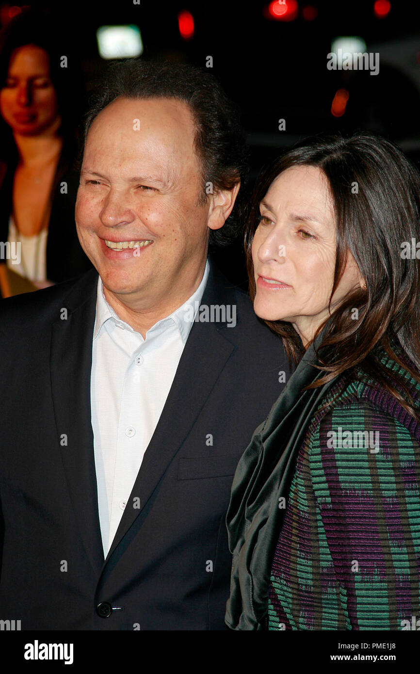 Billy crystal and janice crystal hi-res stock photography and images ...