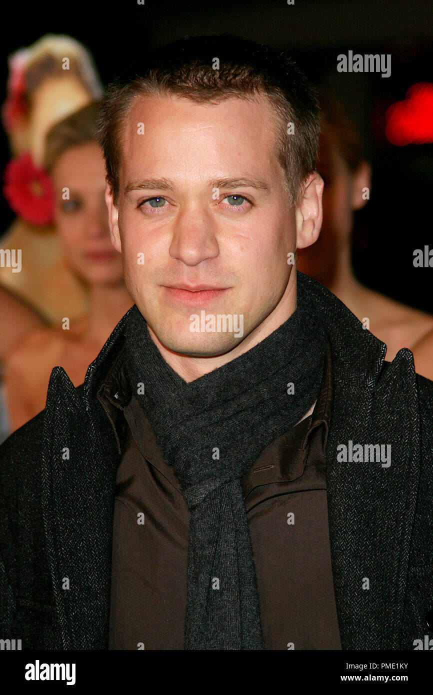 "27 Dresses" Premiere T.R. Knight 1-7-2008 / Mann's Village Theater ...