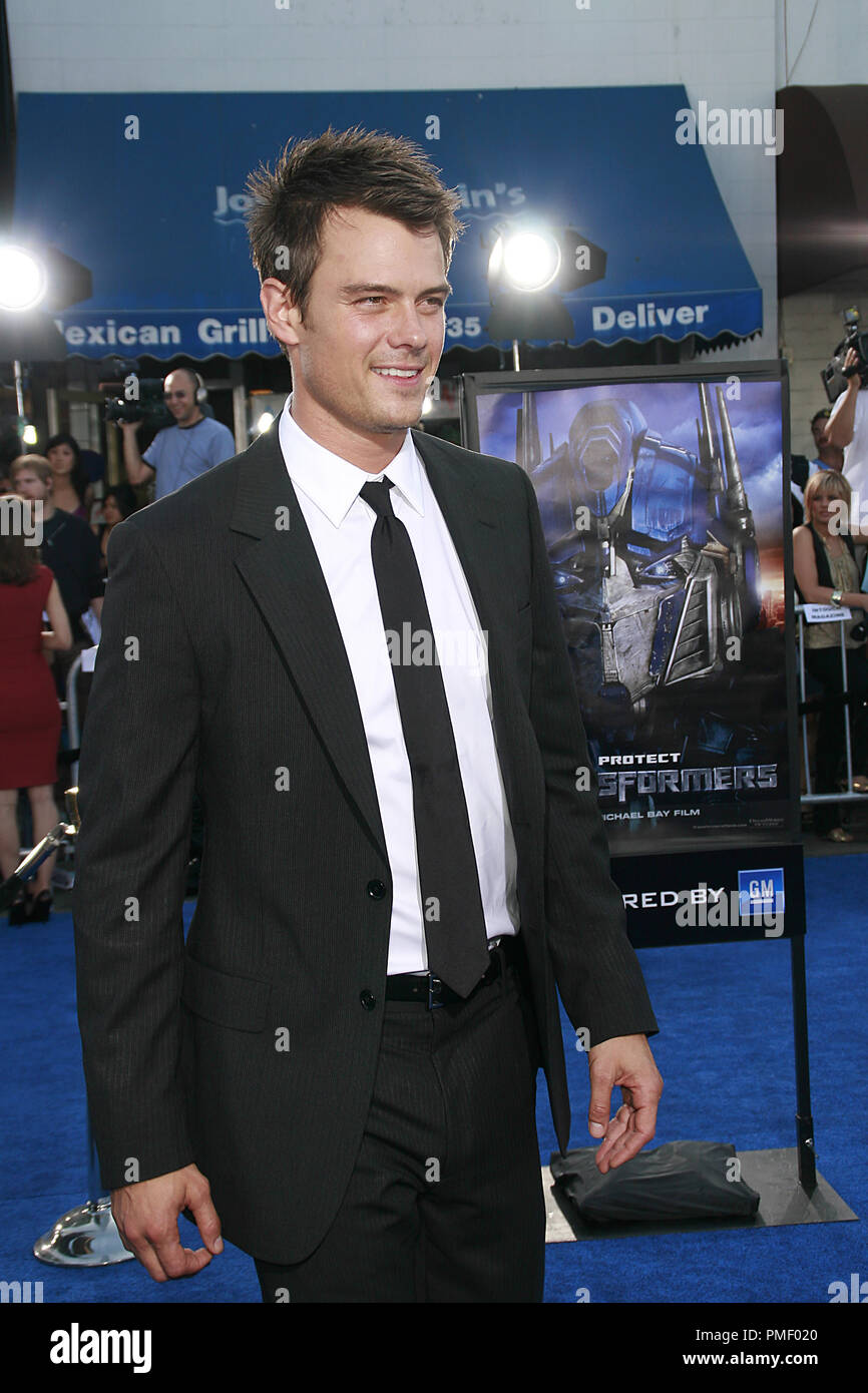 "Transformers" (Premiere) Josh Duhamel 6-27-2007 / Mann's Village ...