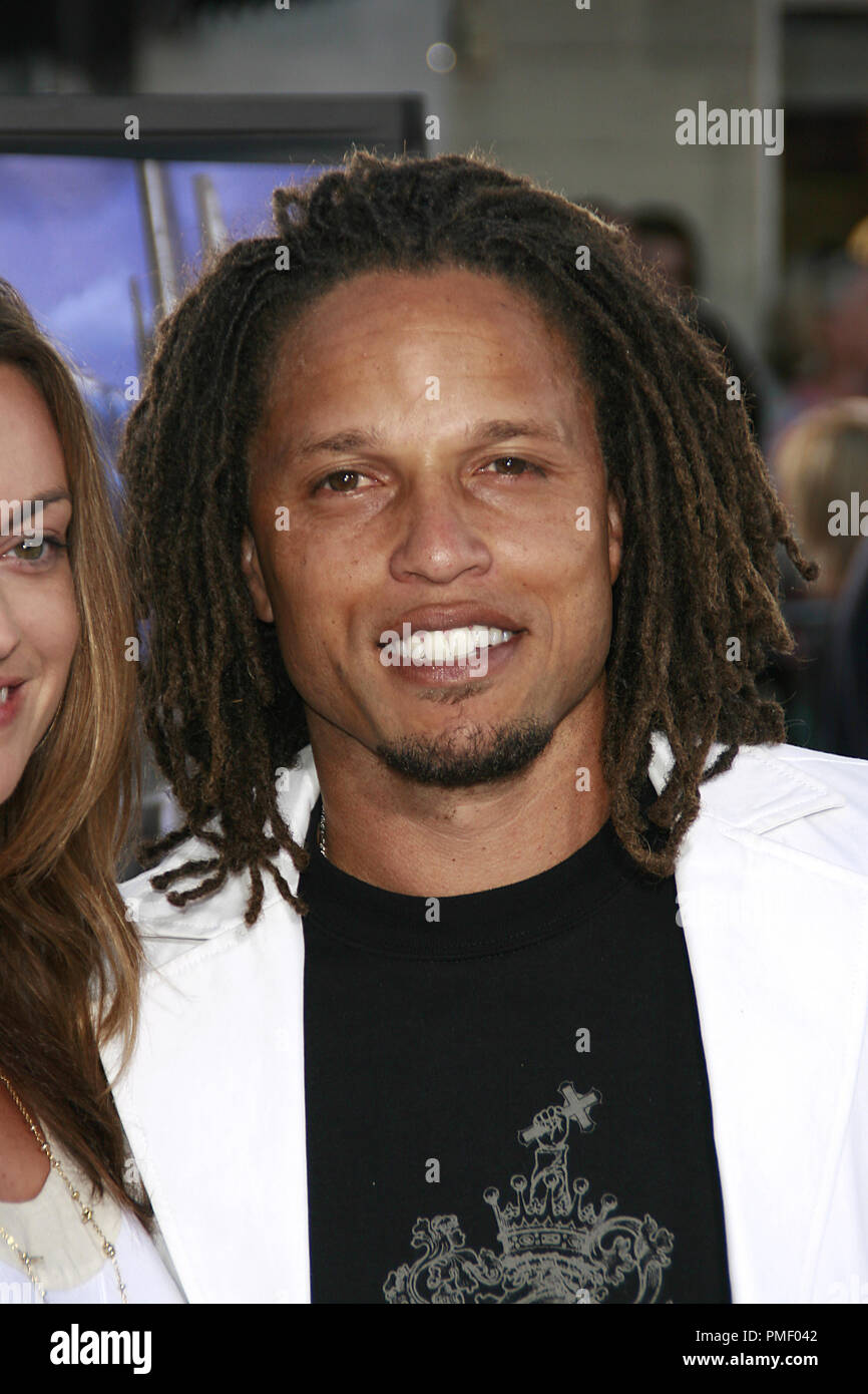 "Transformers" (Premiere) Cobi Jones 6-27-2007 / Mann's Village Theater ...