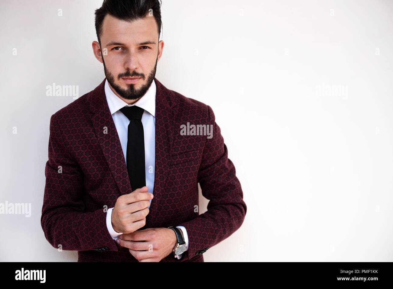 Luxury evening wear hi-res stock photography and images - Alamy