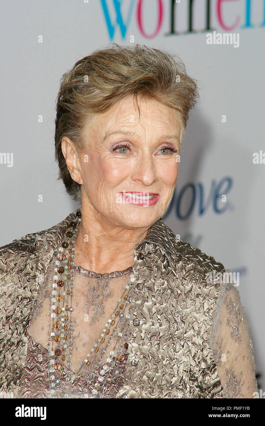 "The Women" Premiere Cloris Leachman 9-4-2008 / Mann Village Theater ...