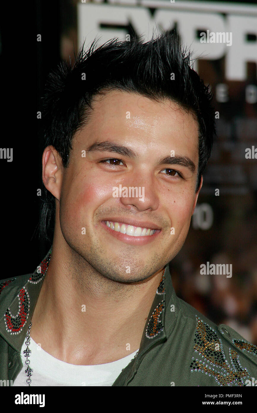 The Express Premiere Michael Copon 9-25-2008 / Grauman's Chinese ...