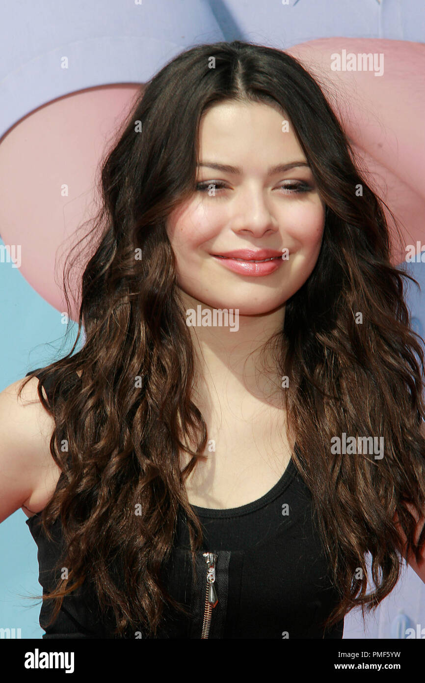 Miranda Cosgrove at the Premiere of Columbia Pictures and Sony Pictures ...