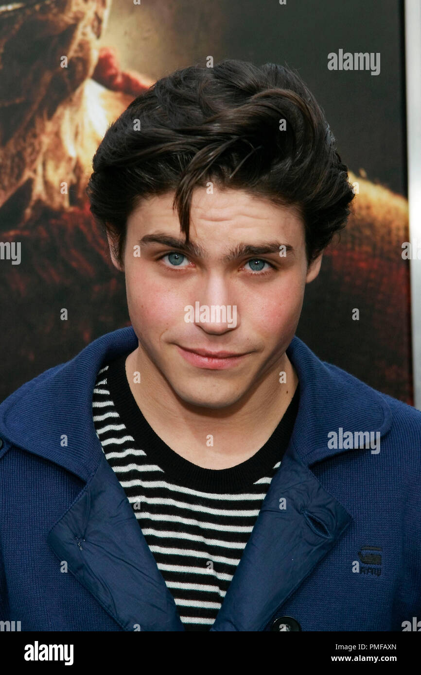 Logan Huffman at the World Premiere of New Line Cinema and Platinum ...