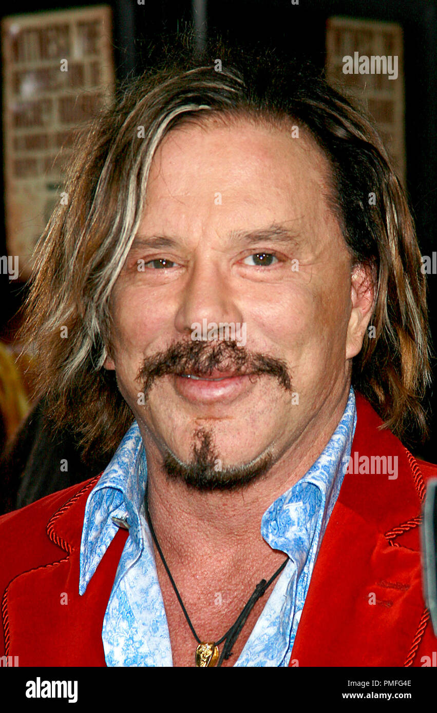 The Wrestler Premiere Mickey Rourke 11-6-2008 / Grauman's Chinese ...