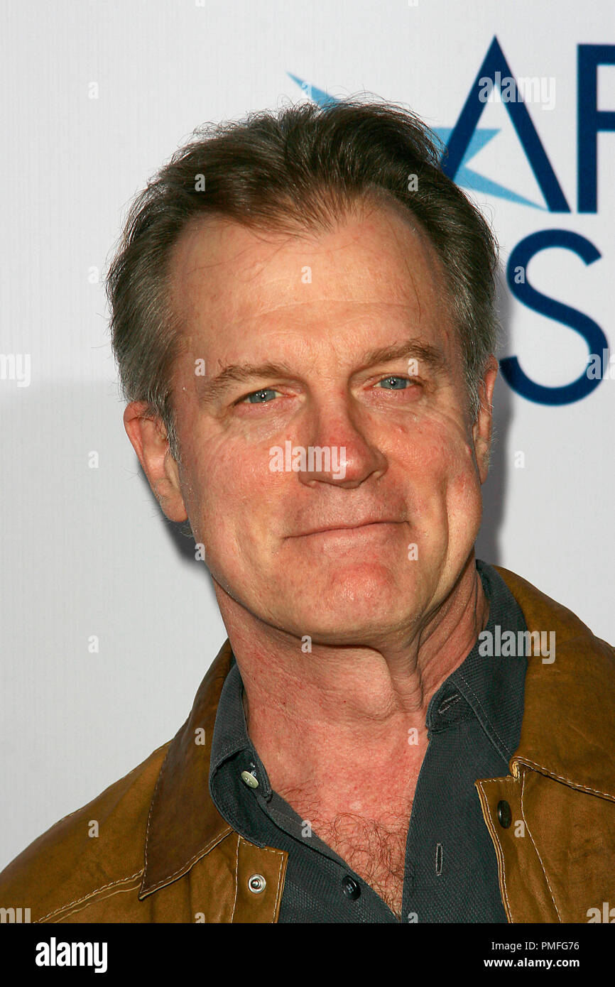 "Defiance" Premiere Stephen Collins 11-9-2008 / Cinerama Dome ArcLight ...