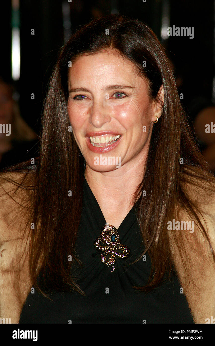 The Curious Case of Benjamin Button Premiere Mimi Rogers 12-8-2008 ...