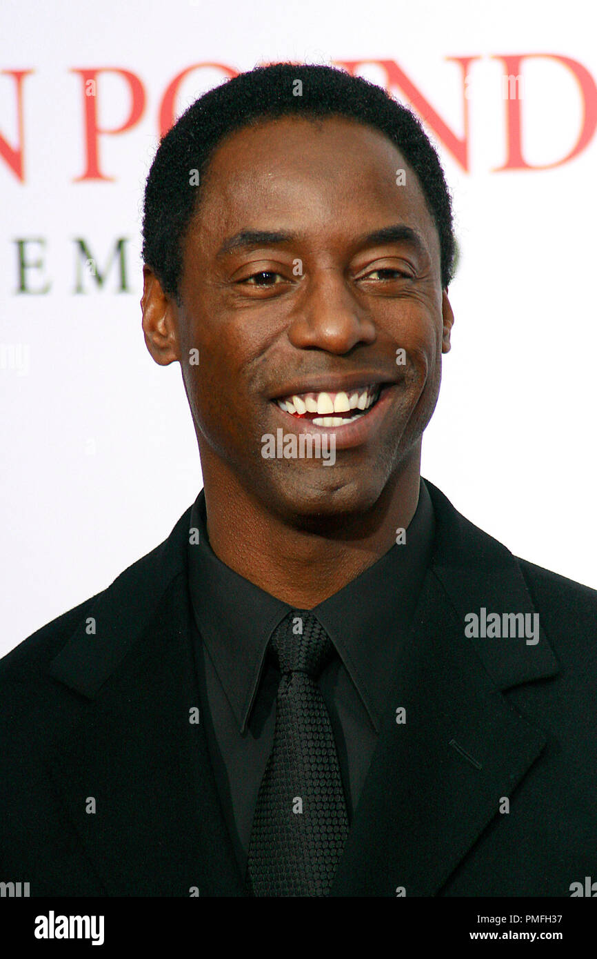 Seven Pounds Premiere Isaiah Washington 12-16-2008 / Mann's Village ...