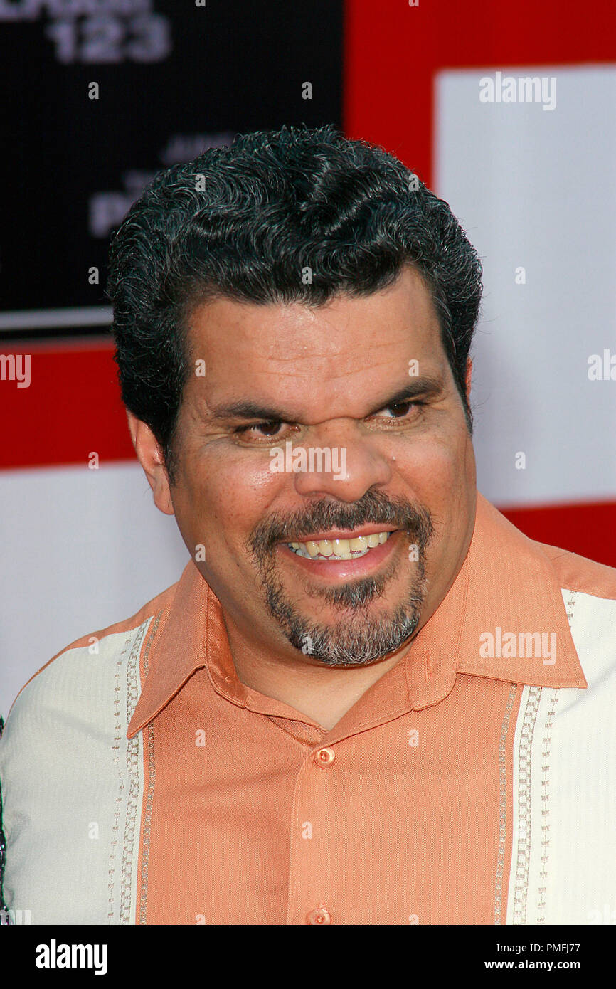 Luis Guzman at the Premiere of Columbia Pictures' "The Taking of Pelham ...