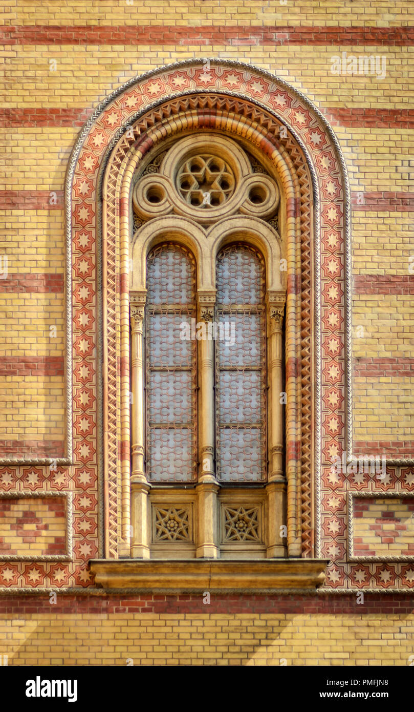 Window of the Great Synagogue in Budapest Stock Photo - Alamy