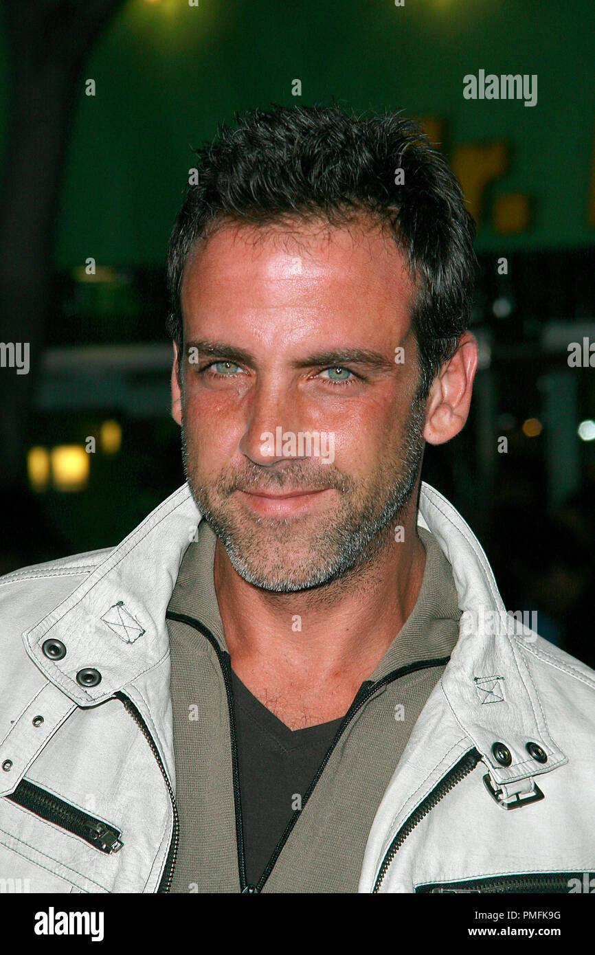Carlos Ponce at Universal Pictures' "Couples Retreat" Premiere ...