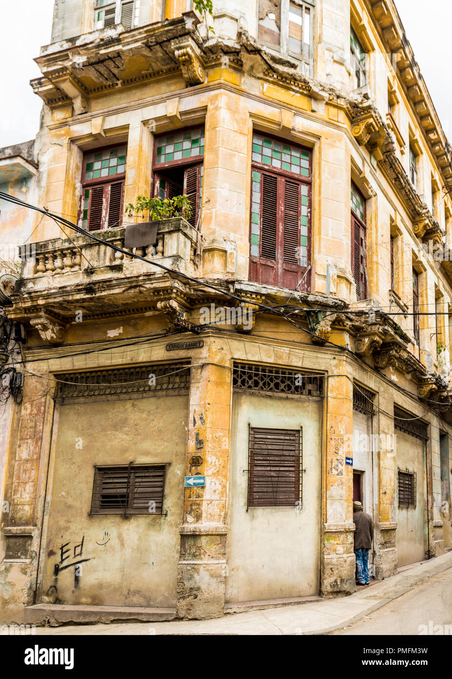 Typical caribbean house architecture hi-res stock photography and ...