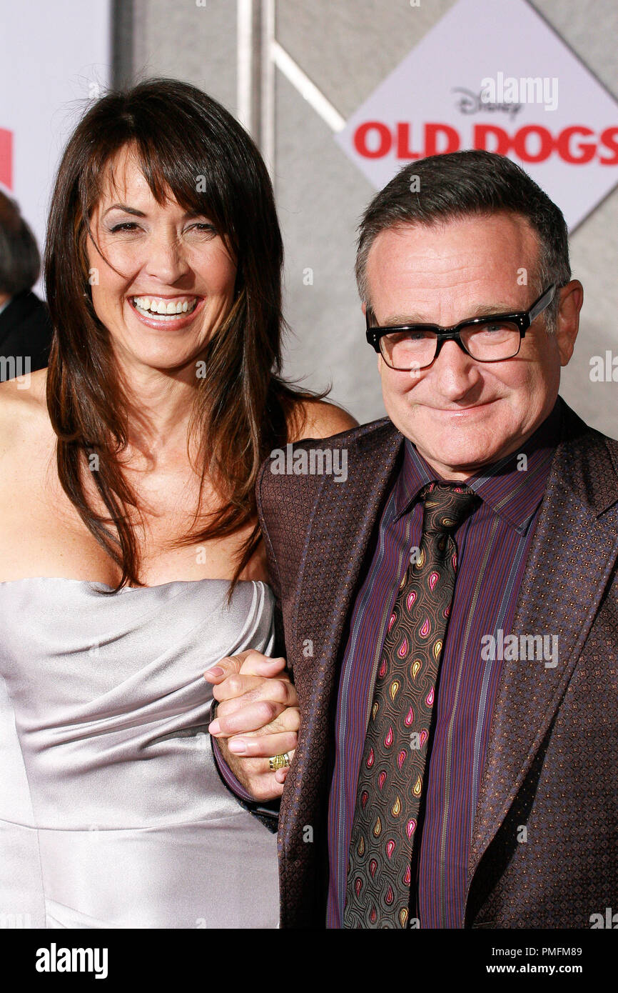 Robin Williams and Susan Schneider at the Premiere of Walt Disney ...