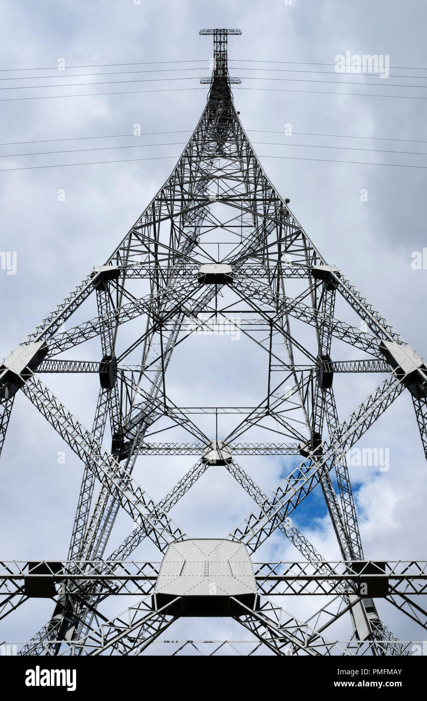 Metal Grid Pylon High Resolution Stock Photography and Images - Alamy