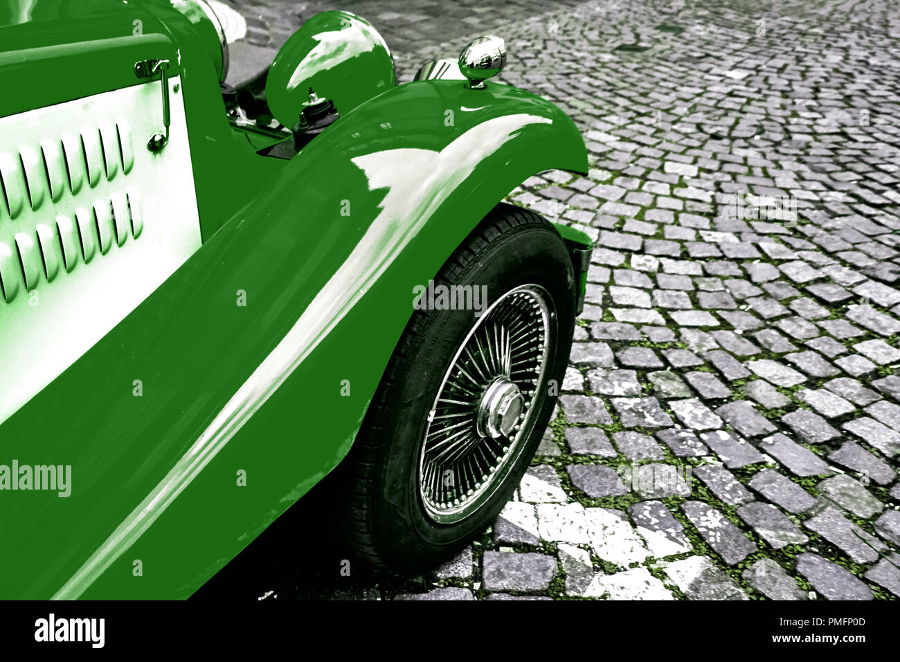 Green hotrod hi-res stock photography and images - Alamy