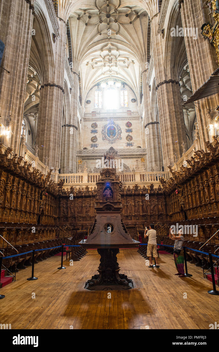Mosteiro of Batalha (Batalha Monastery), a Monastery started building ...