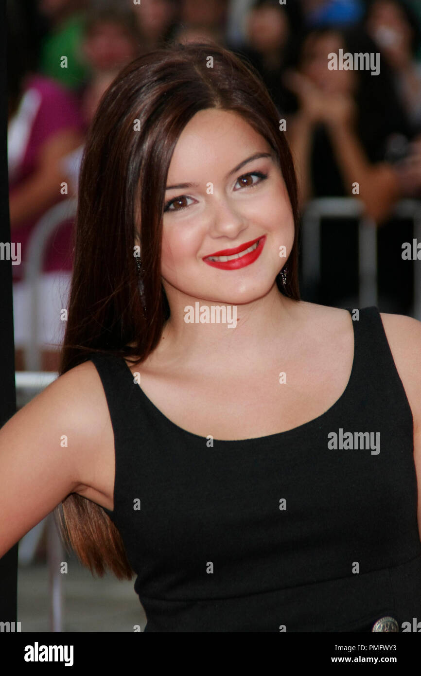 Ariel Winter at the Premiere of Universal Pictures' "Charlie St. Cloud ...