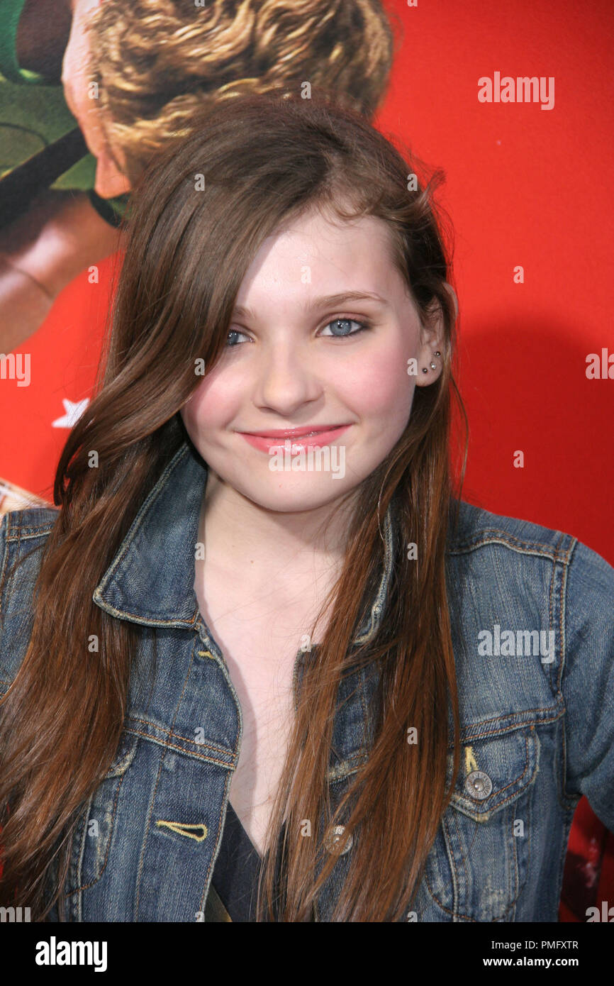 Abigail breslin portrait hi-res stock photography and images - Alamy