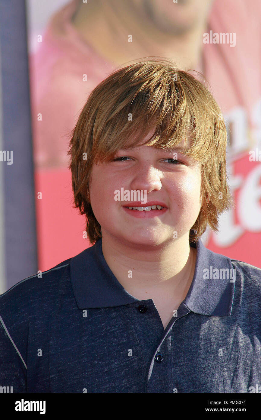 Angus t jones red carpet event hi-res stock photography and images - Alamy