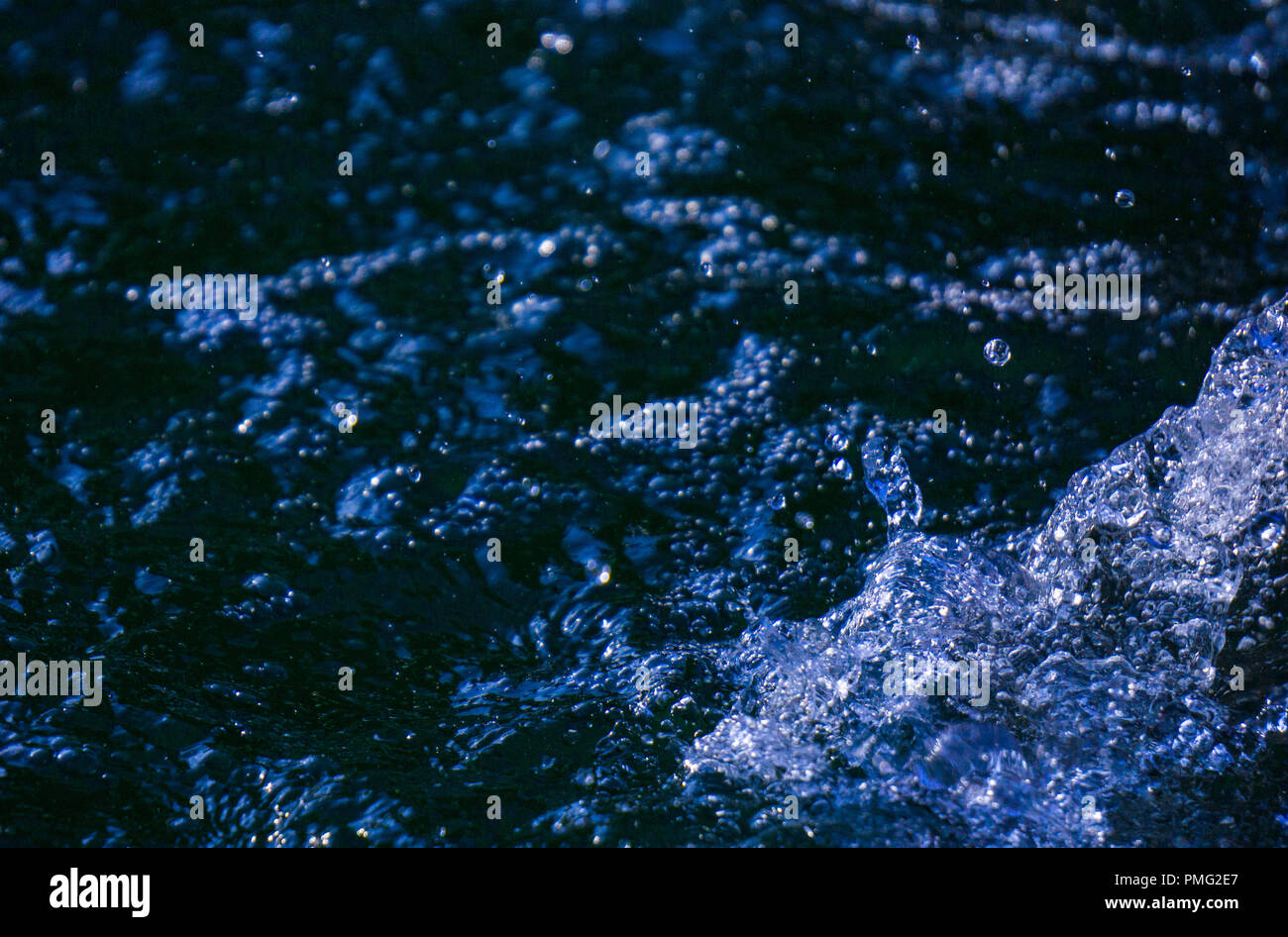 Big water splash Stock Photo - Alamy