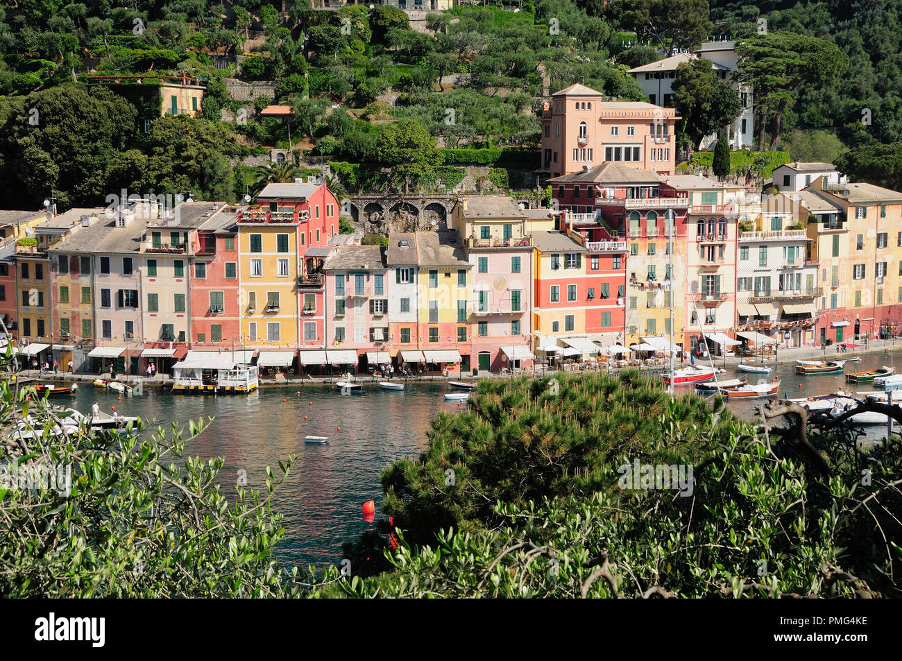 Italy, Liguria, Portofino, waterside view of colourful houses & bay ...