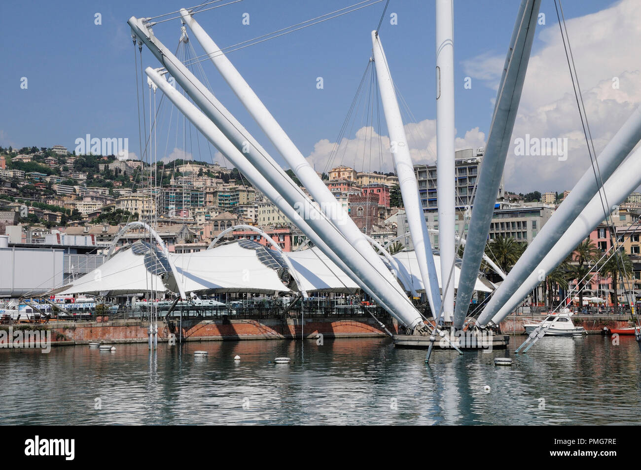 Italy, Liguria, Genoa, Porto Antico, Bigo lift & modern port building ...