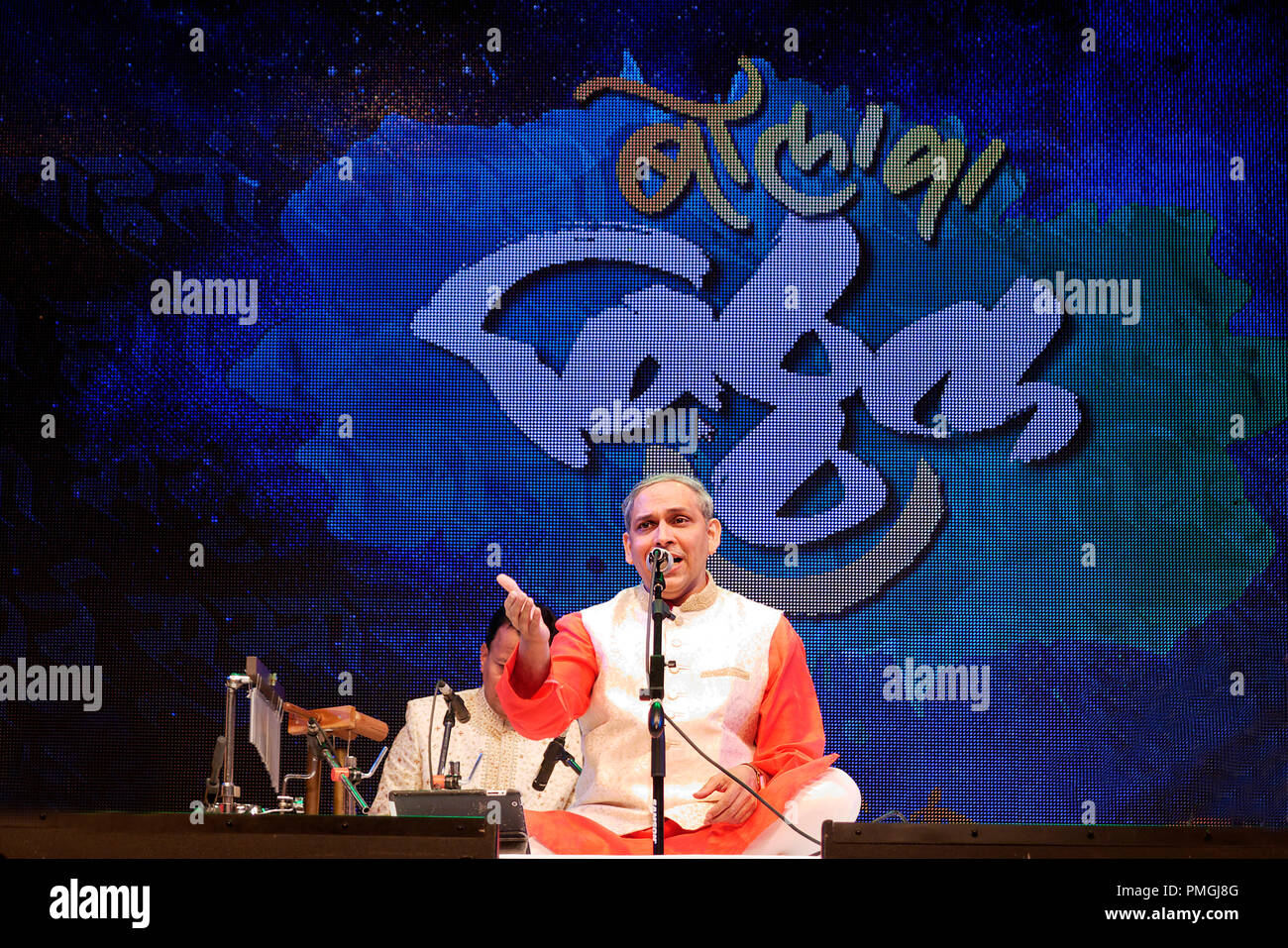 Anand Bhate singing Indian Classical vocal abhang/ bhajans during ...