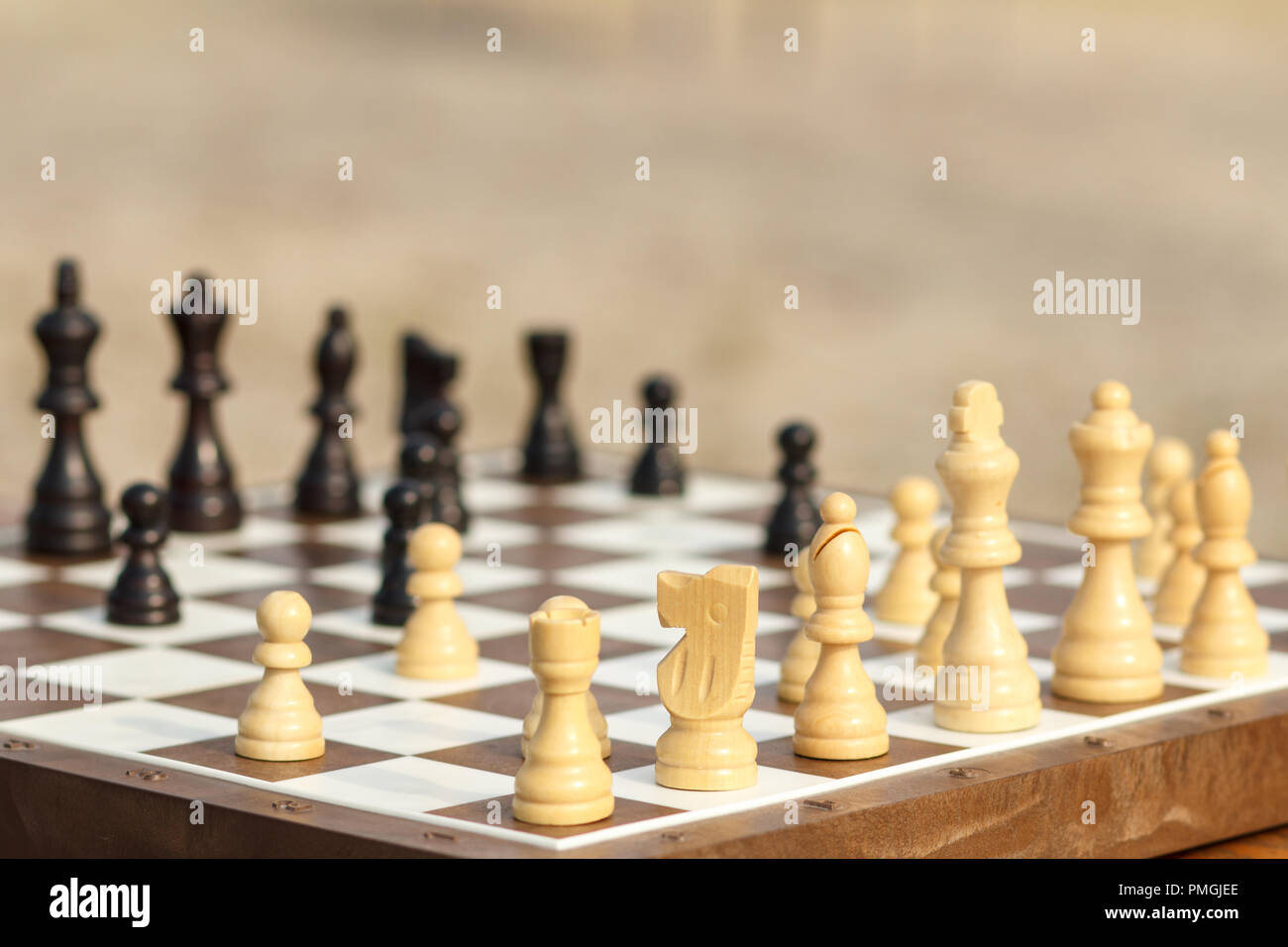 Chess king in focus hi-res stock photography and images - Alamy