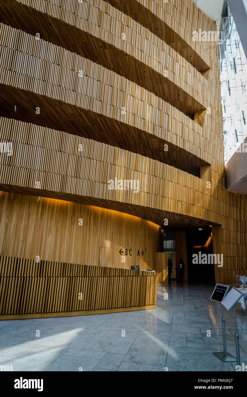 Lobby area hi-res stock photography and images - Alamy