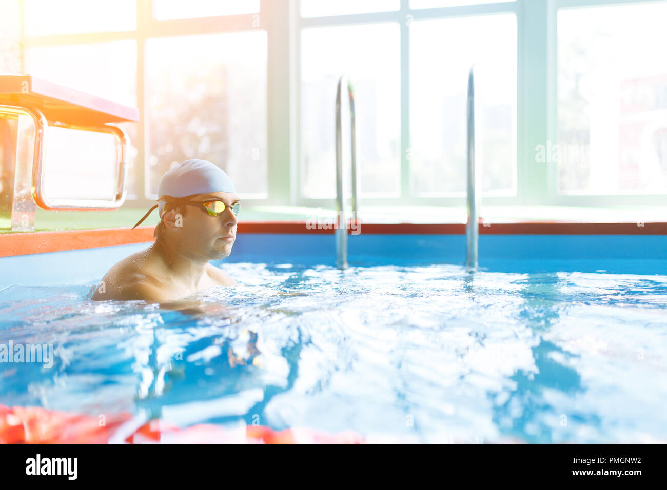 Photo man swimming in hi-res stock photography and images - Alamy