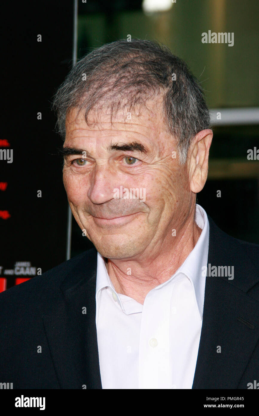 Robert Forster at the premiere of Paramount Pictures' "Middle Men ...