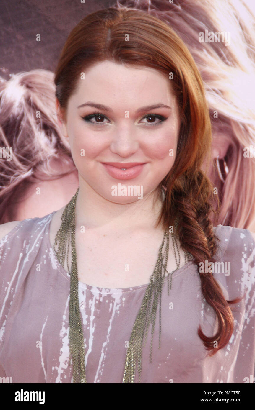 Jennifer Stone at the Los Angeles Premiere of GOING THE DISTANCE held ...