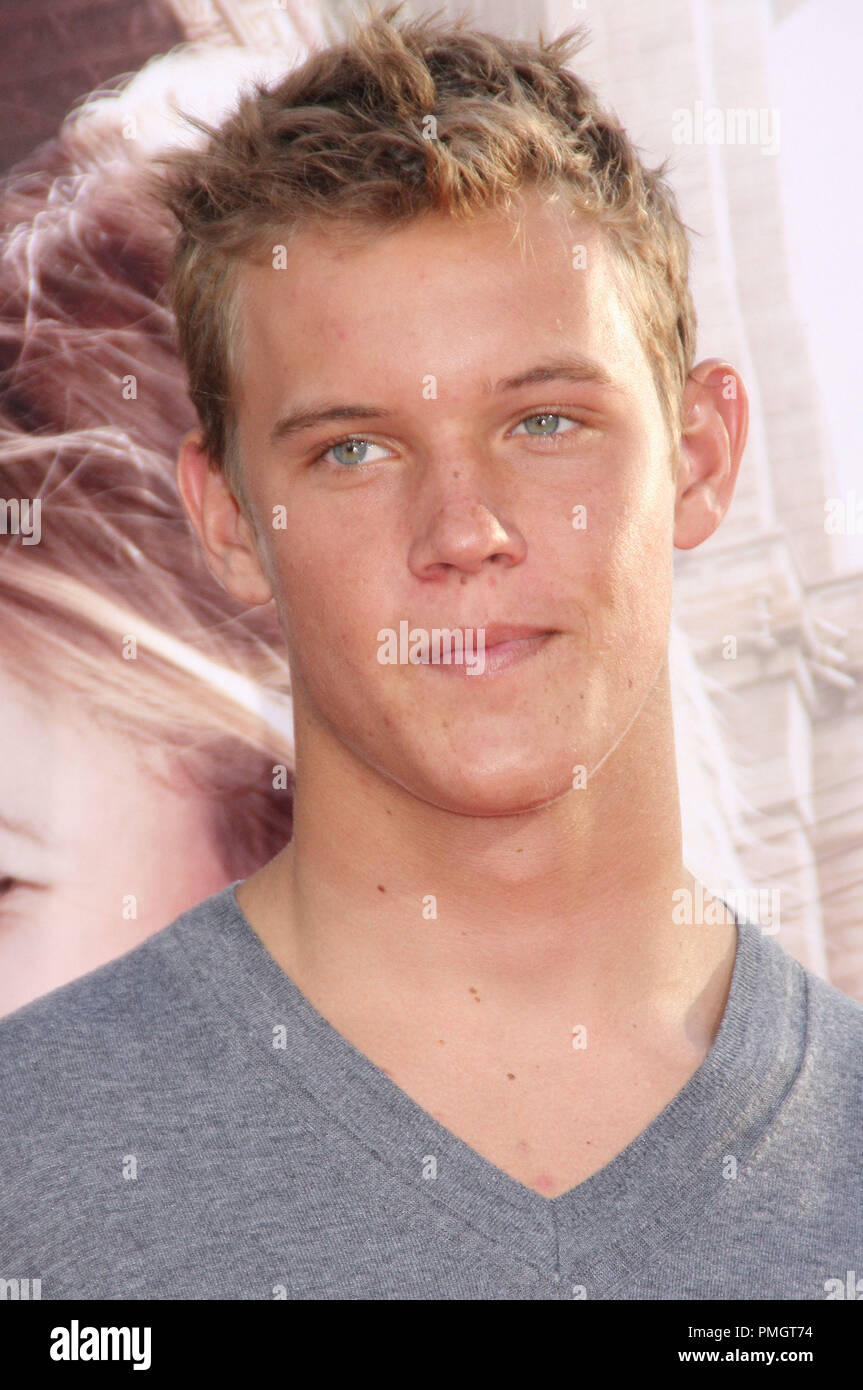 Luke Schroeder at the Los Angeles Premiere of GOING THE DISTANCE held ...
