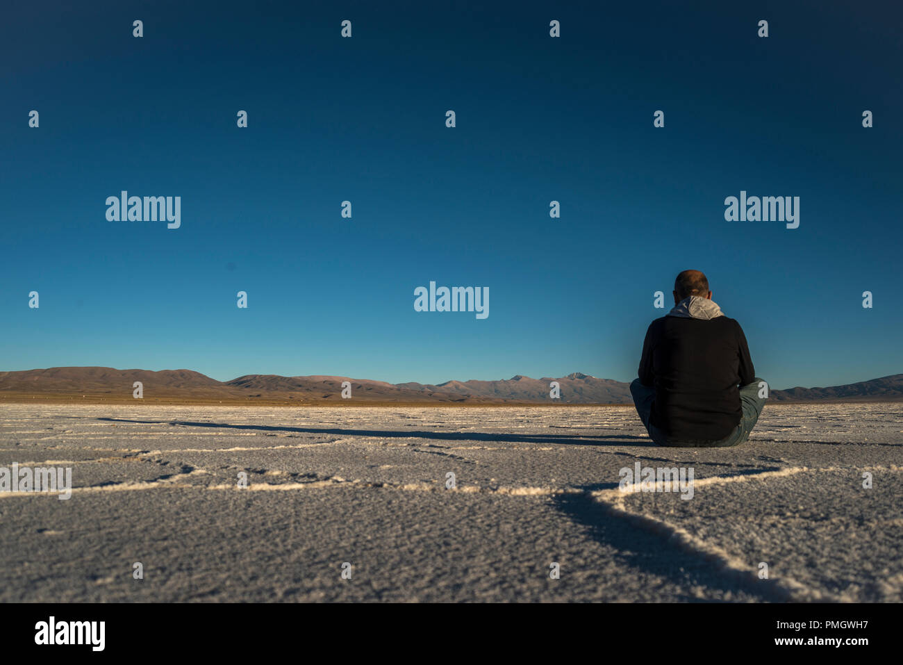 Outdoors man contemplating sunset hi-res stock photography and images ...