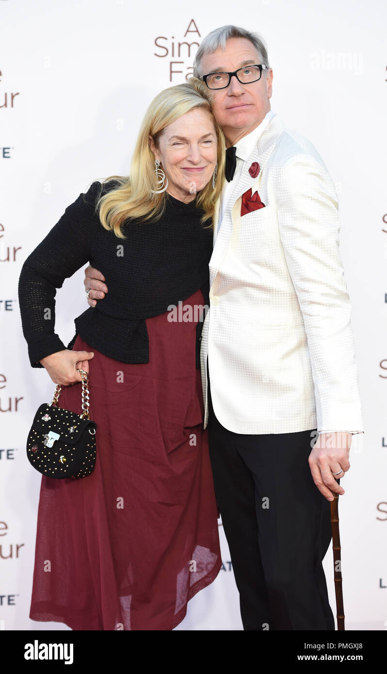 Paul feig and wife laurie hi-res stock photography and images - Alamy