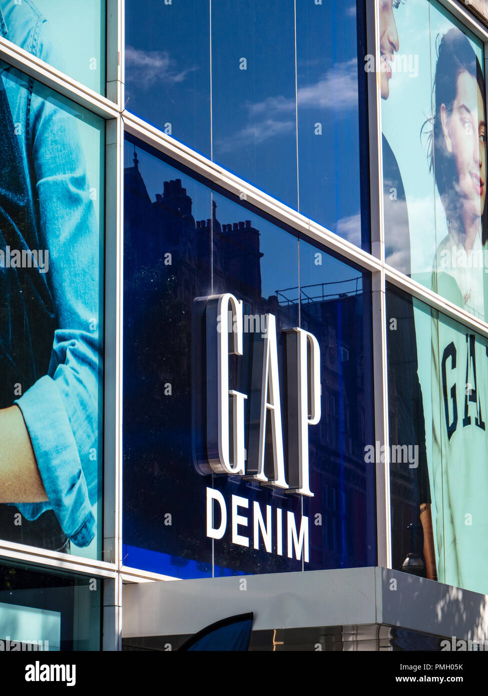 Gap Store, Oxford Street, London, England, UK, GB Stock Photo - Alamy