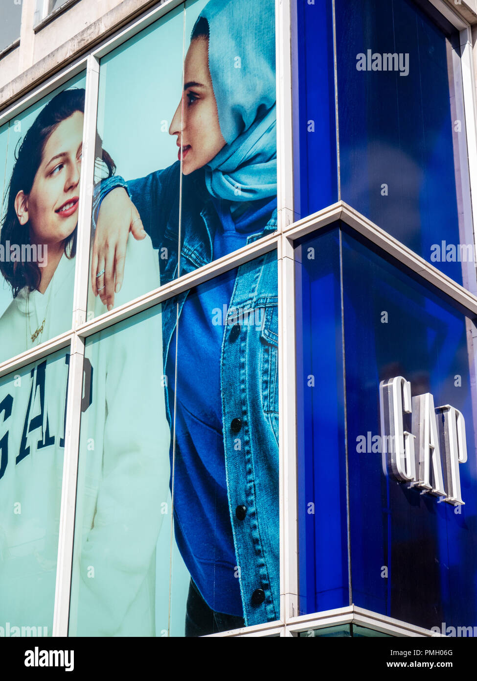 Gap Store, Oxford Street, London, England, UK, GB Stock Photo - Alamy