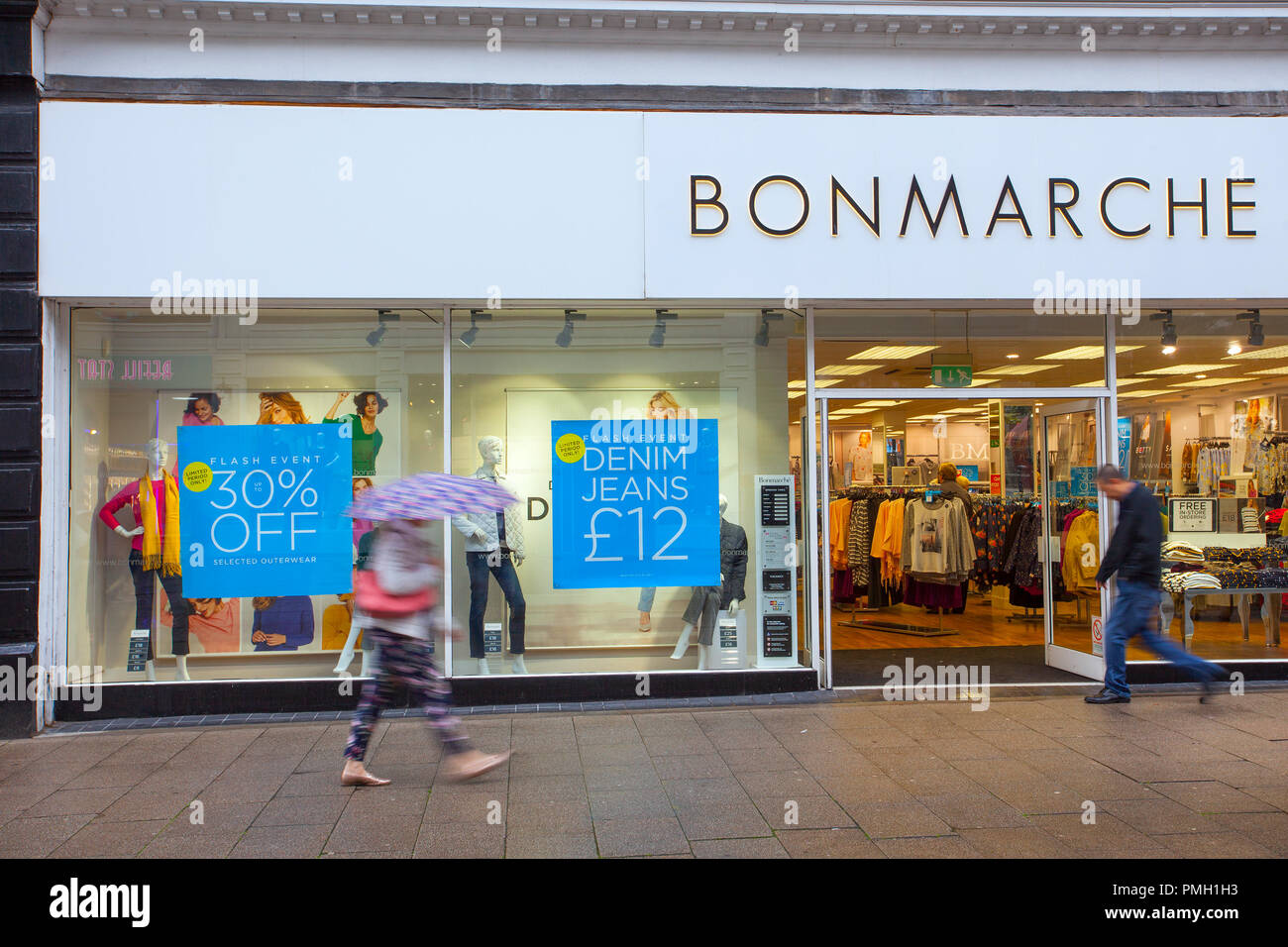 Bonmarche shop front hi-res stock photography and images - Alamy