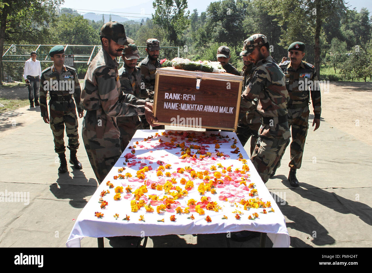 Indian soldier coffin hi-res stock photography and images - Alamy