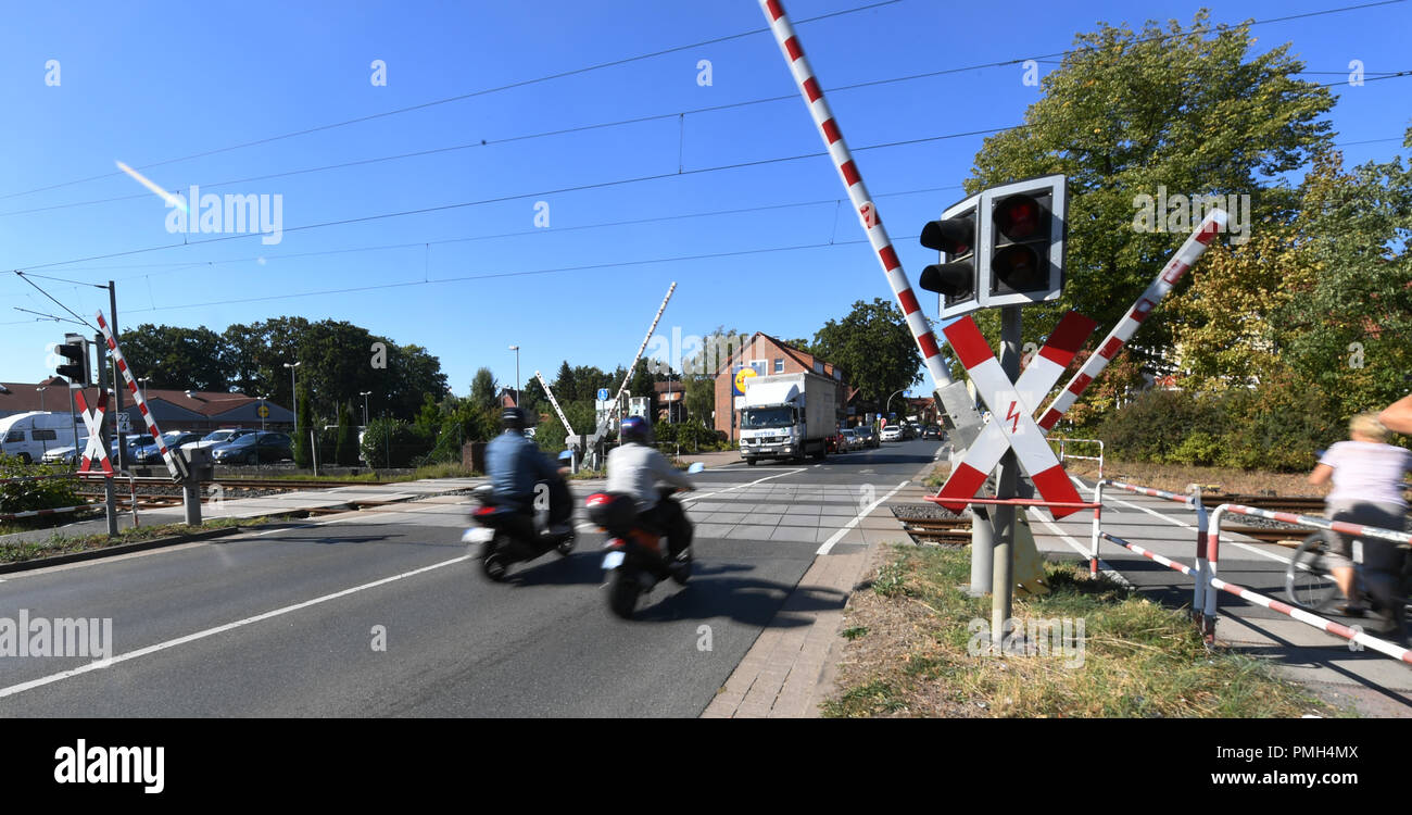 Safety at level crossings hi-res stock photography and images - Alamy