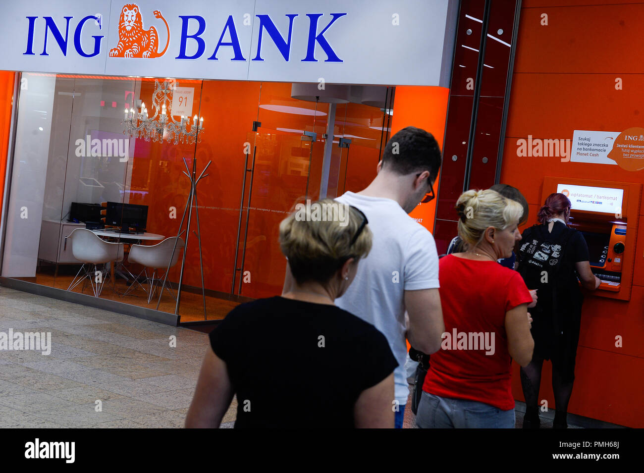 Cue business logo hi-res stock photography and images - Alamy