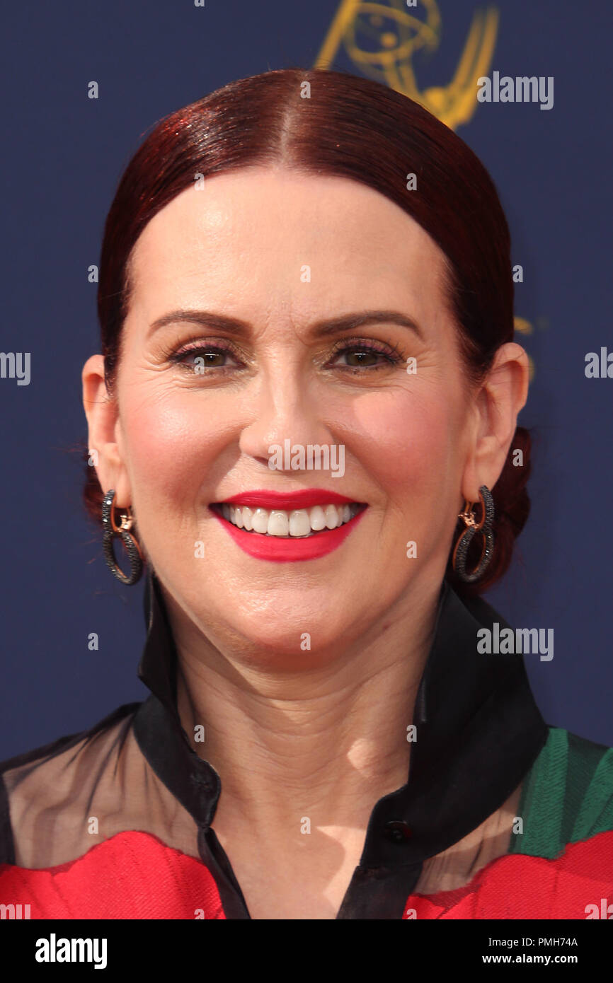 Megan mullally hi-res stock photography and images - Alamy