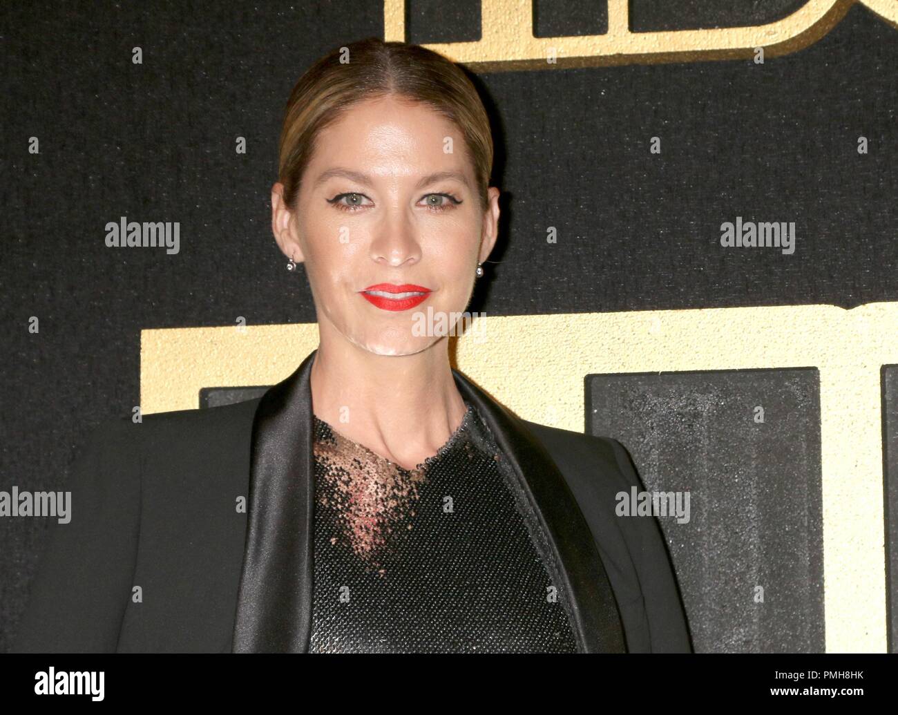 Jenna elfman 2018 hi-res stock photography and images - Alamy